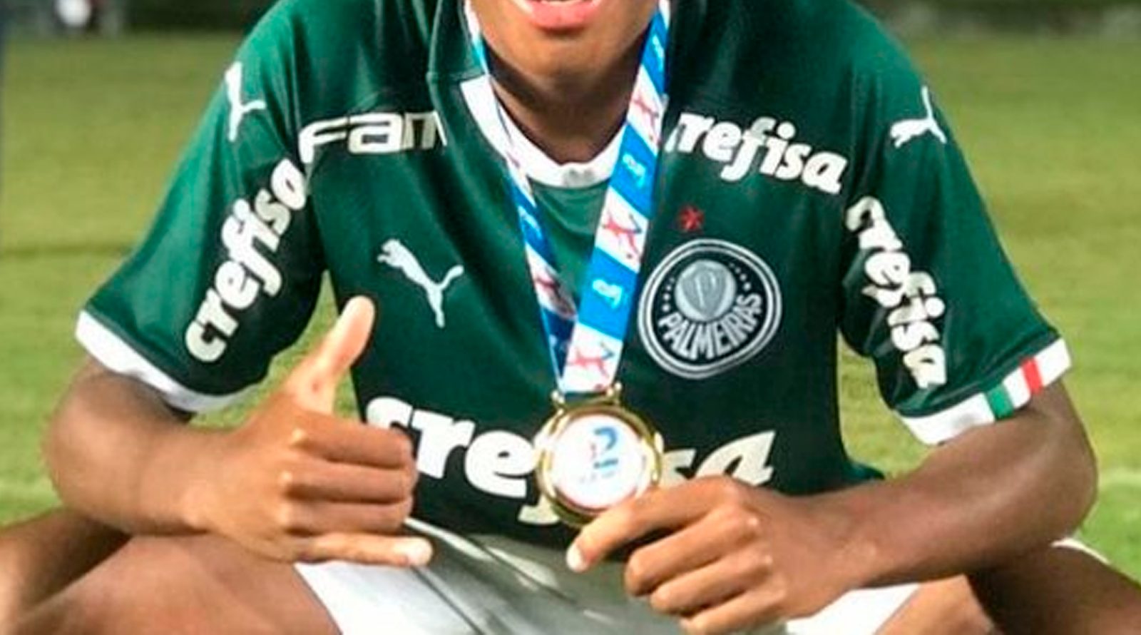 Gabriel Jesus assina com rival do Palmeiras e surpreende torcida ...