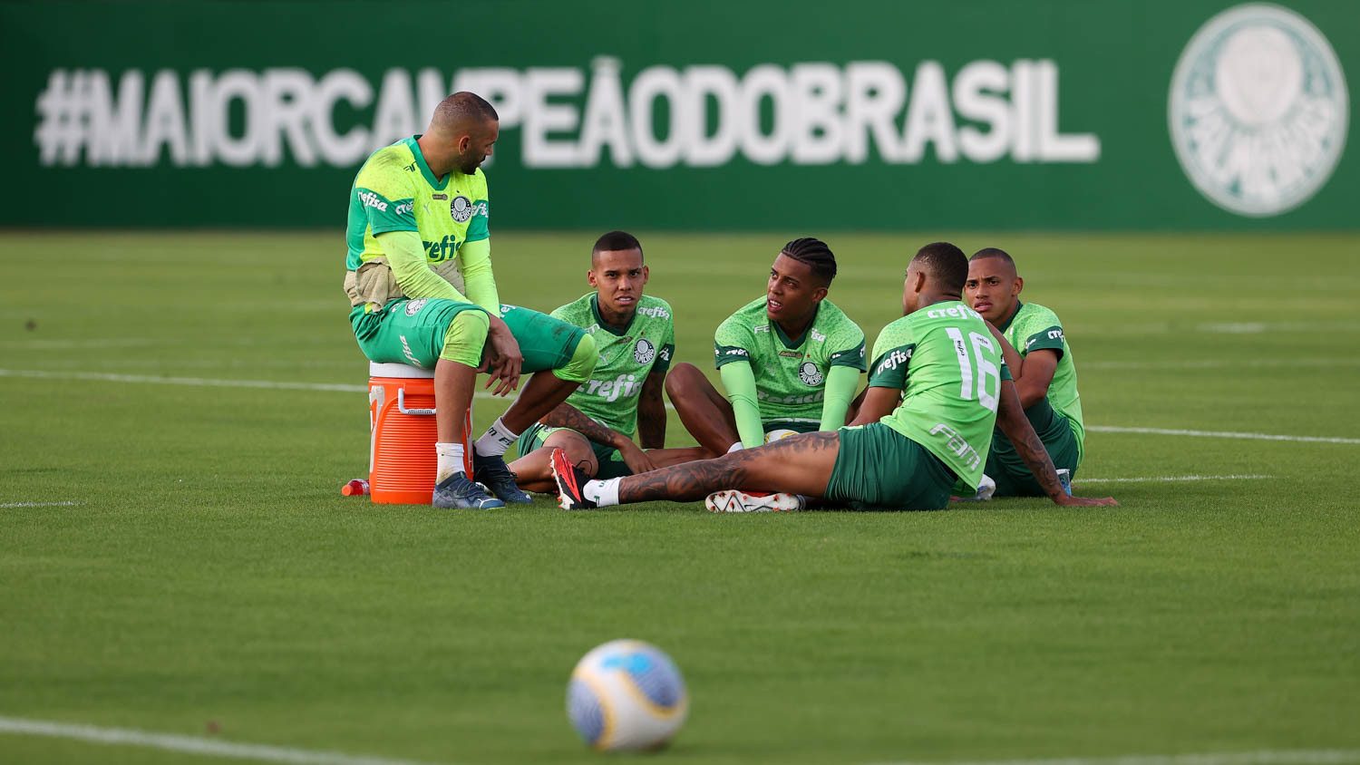 Nacional, de Portugal, fica próximo de acerto com defensor do Palmeiras - NossoPalmeiras